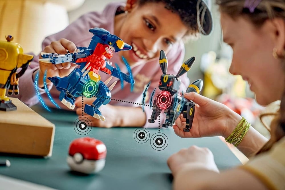LEGO × Pokémon stages Umbreon vs. Garchomp in a SMART Play ...