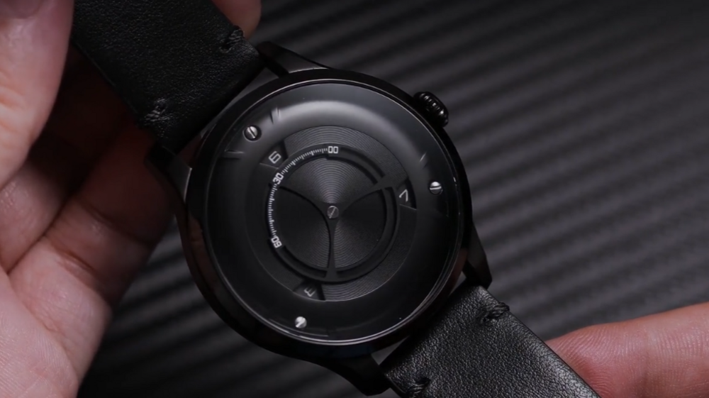 Chrono Tri‑Core mixes wandering hour timekeeping with mechanical ...