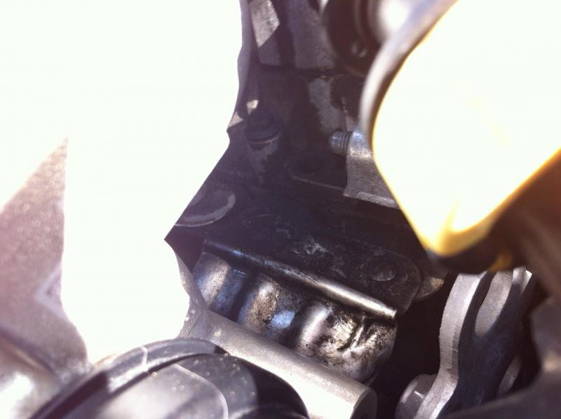 Fuite d'huile haut moteur 1,6 HDI 60 000 km - C3 II (2009-2016 ...