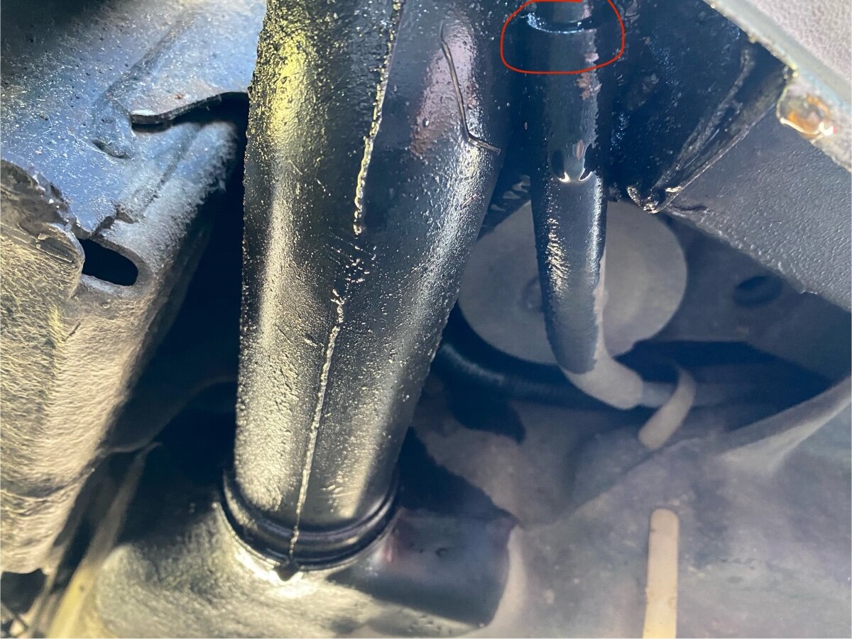 Fuite Moteur Xantia Hdi , Fuite d’huile sous le moteur CITROËN Xantia ...