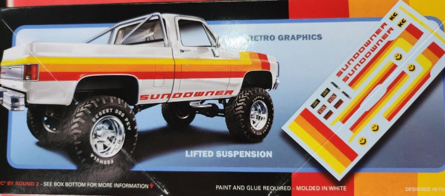 Walmart Exclusive MPC Sundowner 84 GMC - Truck Kit News & Reviews ...
